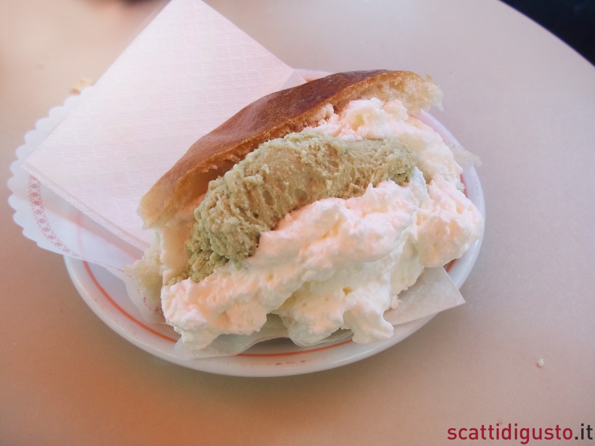 10 gelaterie in Sicilia dove mangiare la migliore brioche con gelato