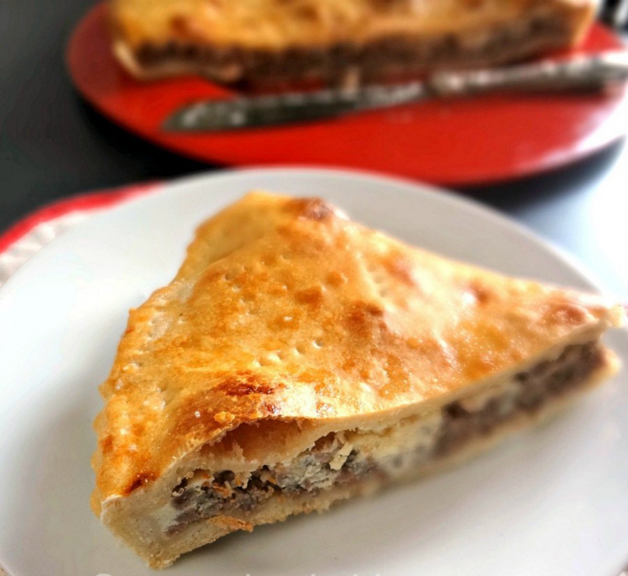 Bari. La disfida del calzone di cipolla ha la sua ricetta perfetta