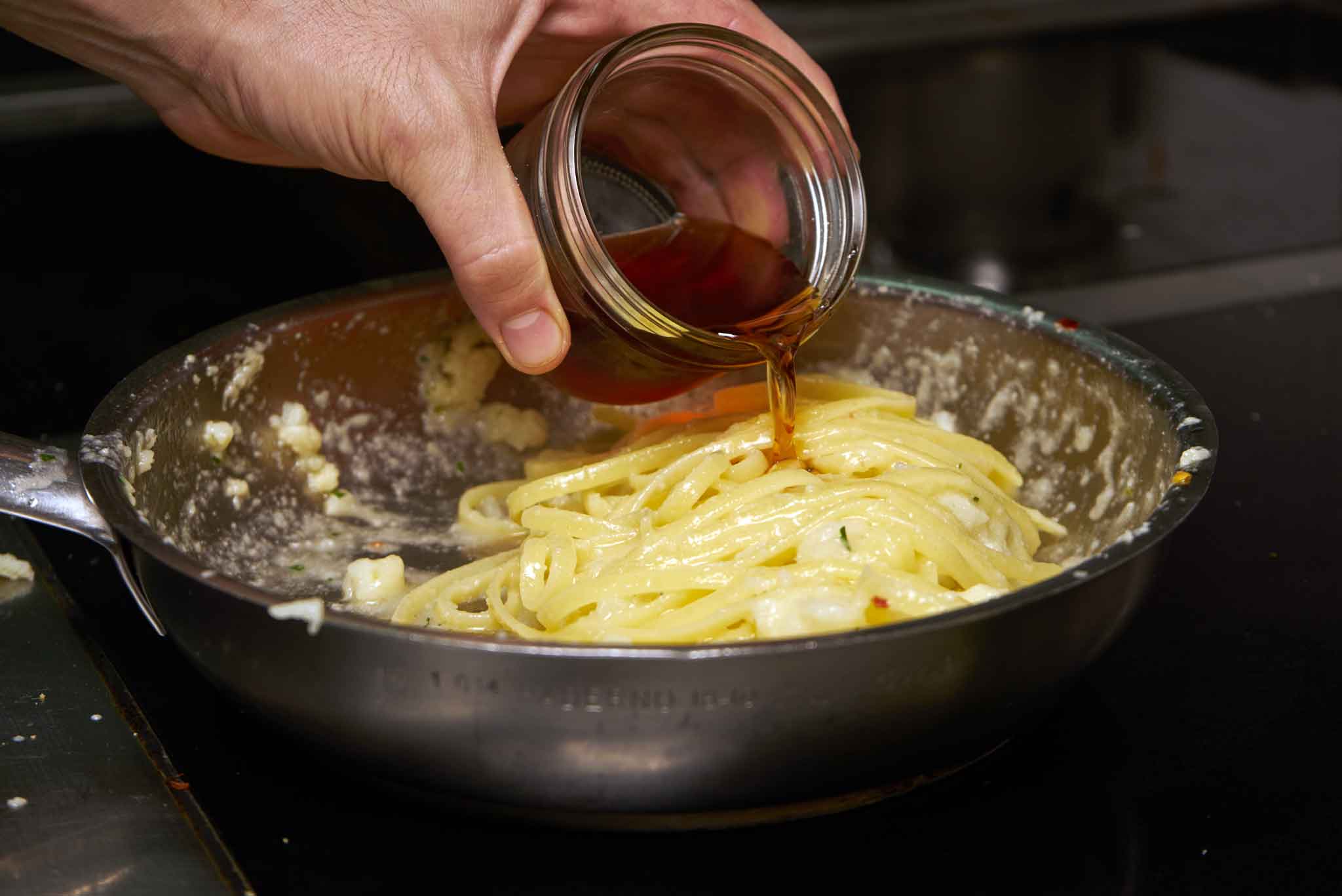 Colatura di alici: gli spaghetti più buoni del mondo in 15 minuti