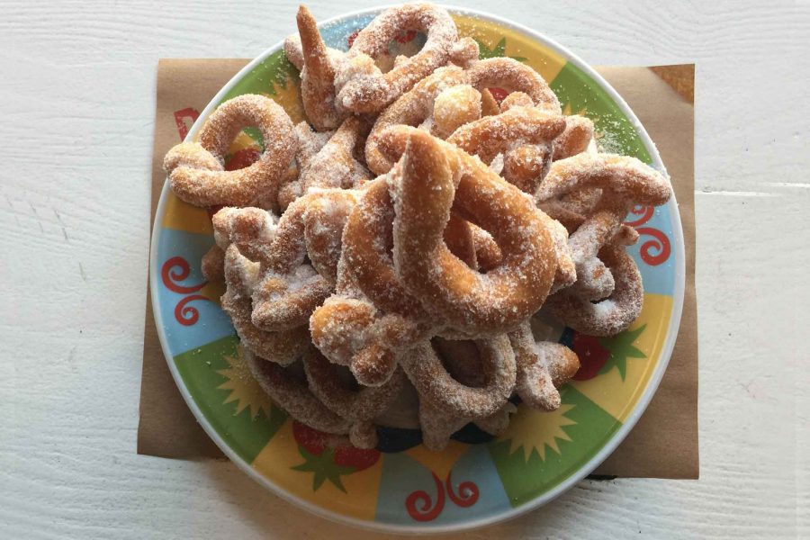 Zeppole napoletane. La più veloce e semplice ricetta è quella antica