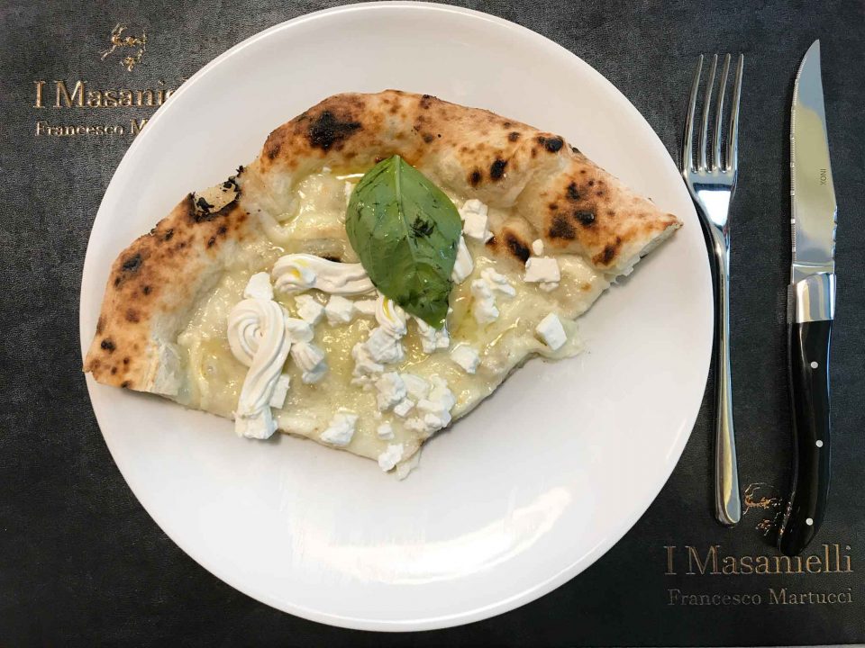 Menu e prezzi della nuova pizzeria I Masanielli di Martucci a Caserta