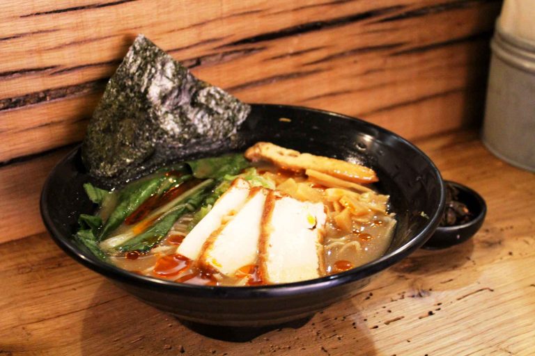 Bologna. Menu e prezzi di Sentaku, ramen bar che apre in Saragozza