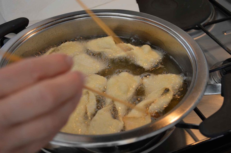 Carnevale. La ricetta dei crostoli friuliani facili da fare a casa
