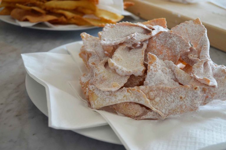 Carnevale. La ricetta dei crostoli friuliani facili da fare a casa