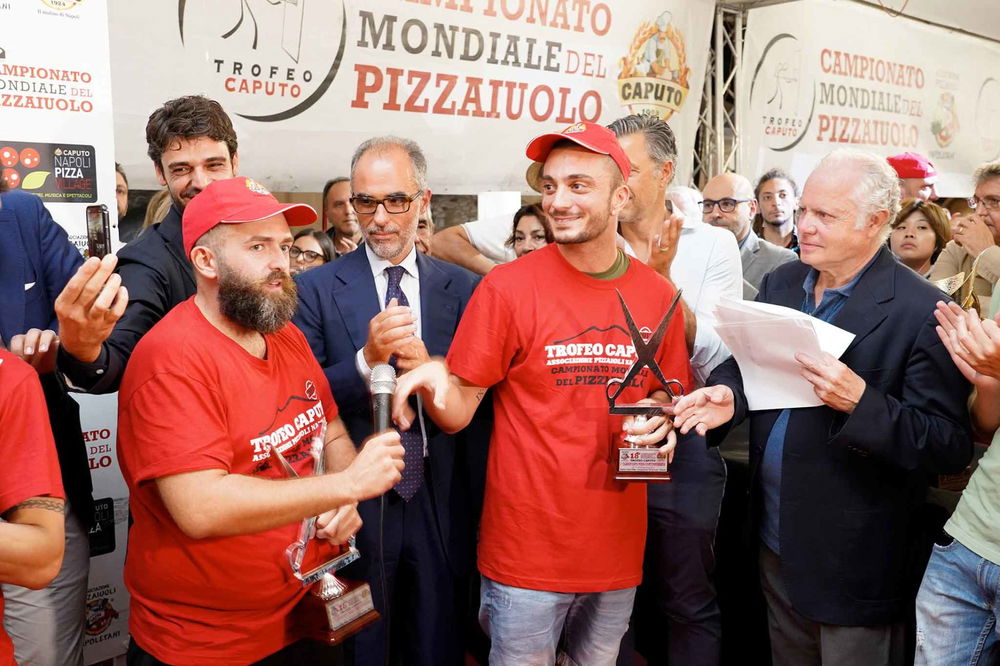 Pizza Contemporanea. Il Campione del Mondo apre Peppe a Parigi