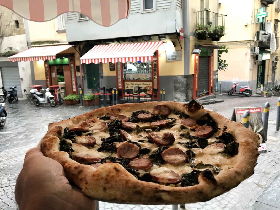 Nennella apre una nuova pizzeria nei Quartieri Spagnoli a Napoli
