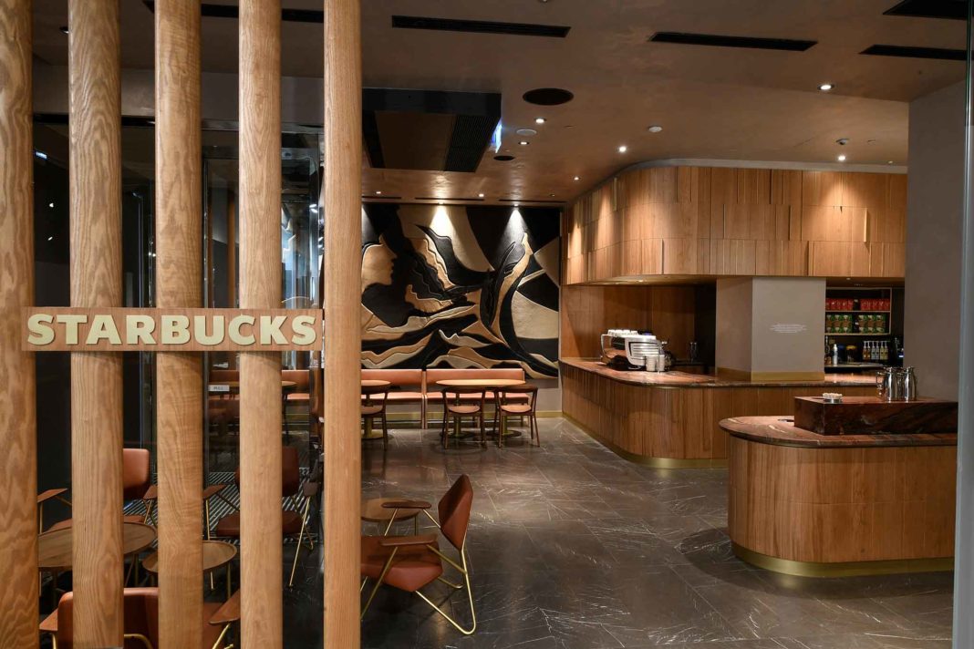 Starbucks apre a Roma ai Musei Vaticani