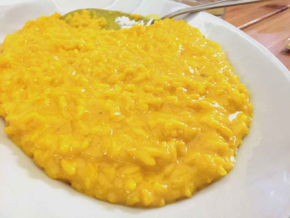 Dove mangiare il risotto alla milanese a Milano: trattorie e ristoranti