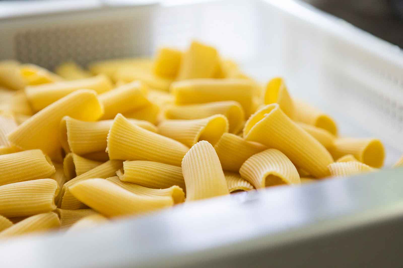 La pasta rigata è il pensiero debole per 5 motivi. Ora e sempre pasta ...