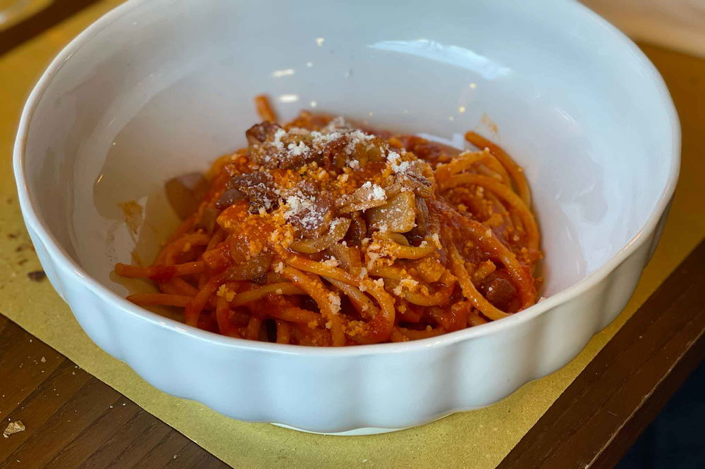 Trecca a Roma: recensione dell'osteria con una amatriciana da favola