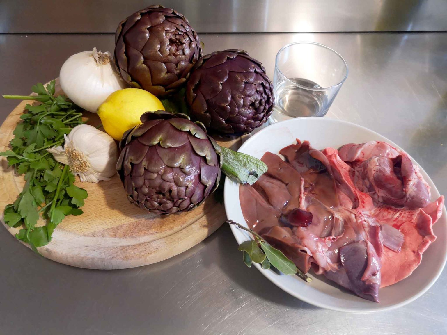 Coratella con carciofi, ricetta antica alla maniera della Sora Lella