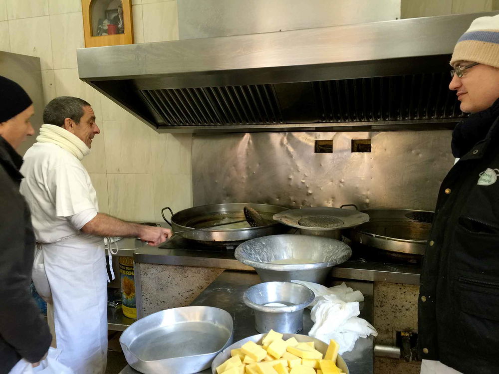 Scagliozzi fritti: triangoli di polenta fatti in casa con la ricetta ...