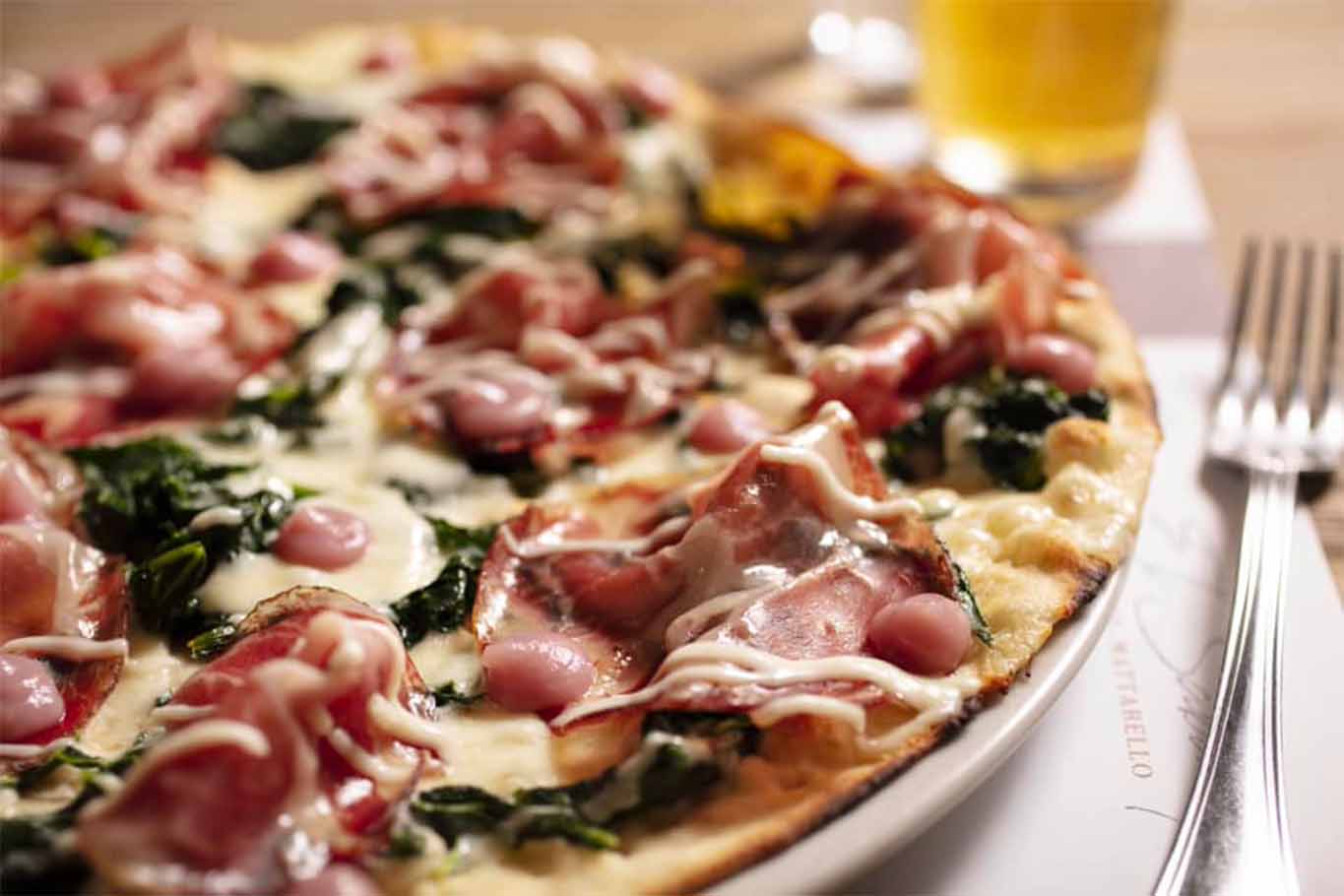 Roma: le 5 migliori pizzerie romane che fanno della scrocchiarella un mito