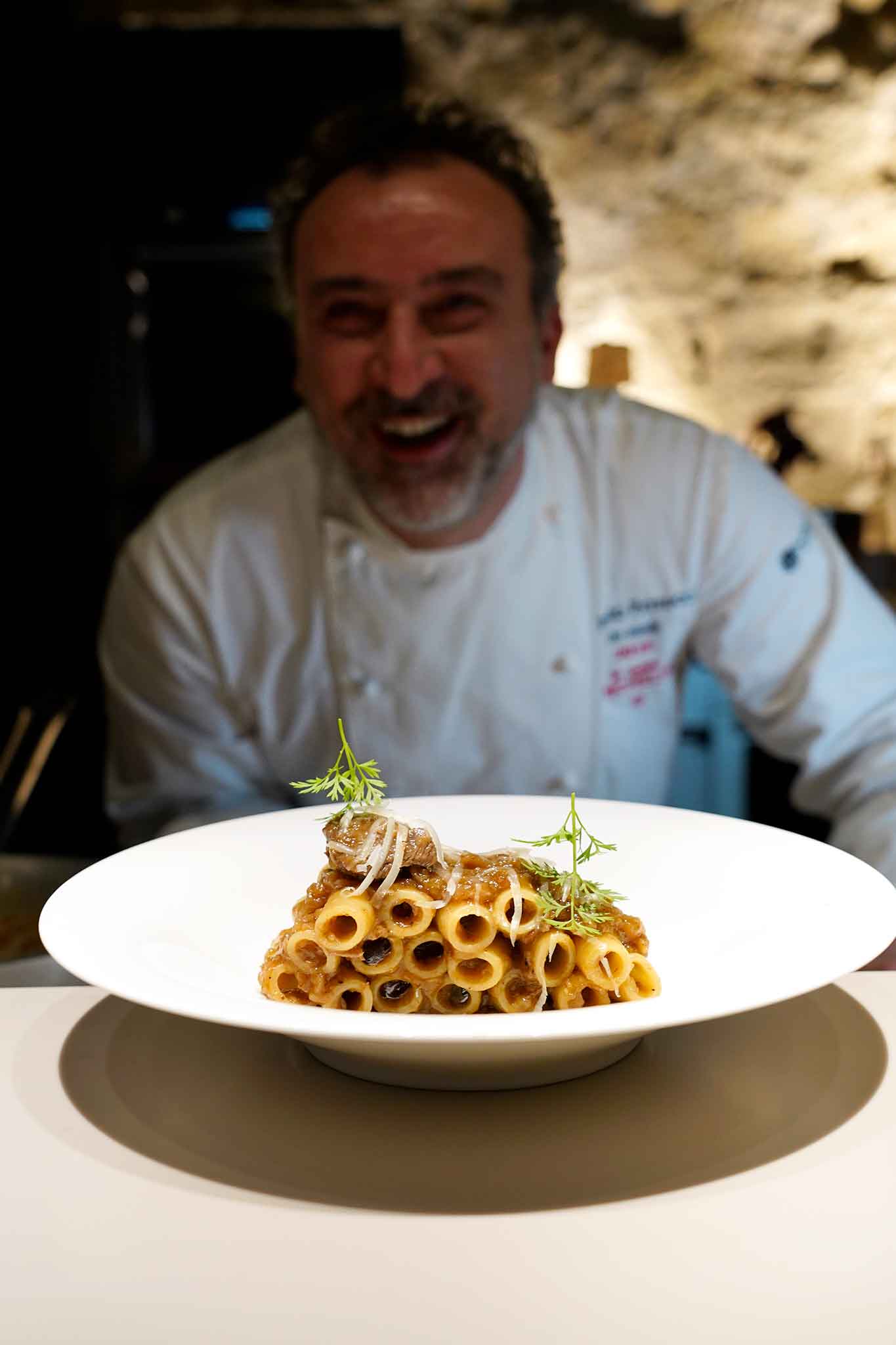 Candele alla genovese, la ricetta napoletana tradizionale del ragù bianco