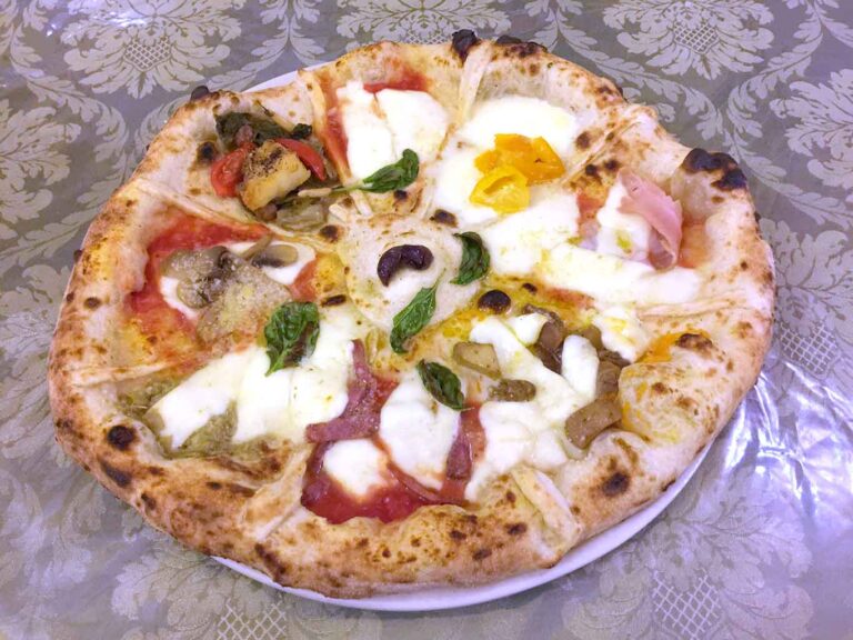 Da Attilio, la nuova migliore pizzeria di Napoli per la guida Michelin