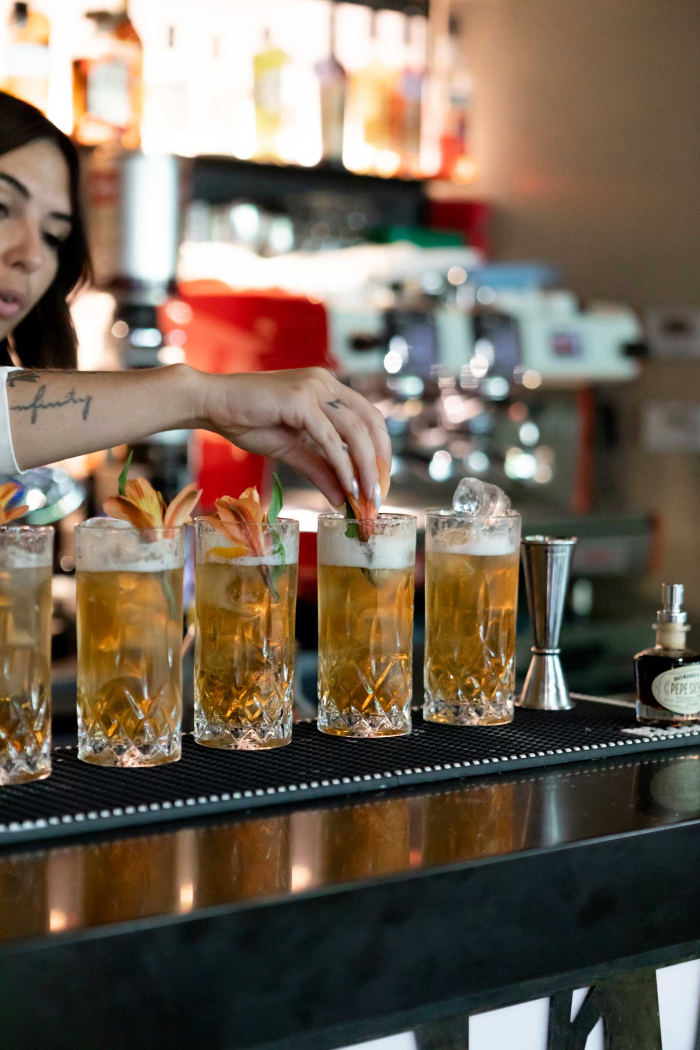 5 cocktail con l'amaro St. Hubertus perfetti per la cena piemontese