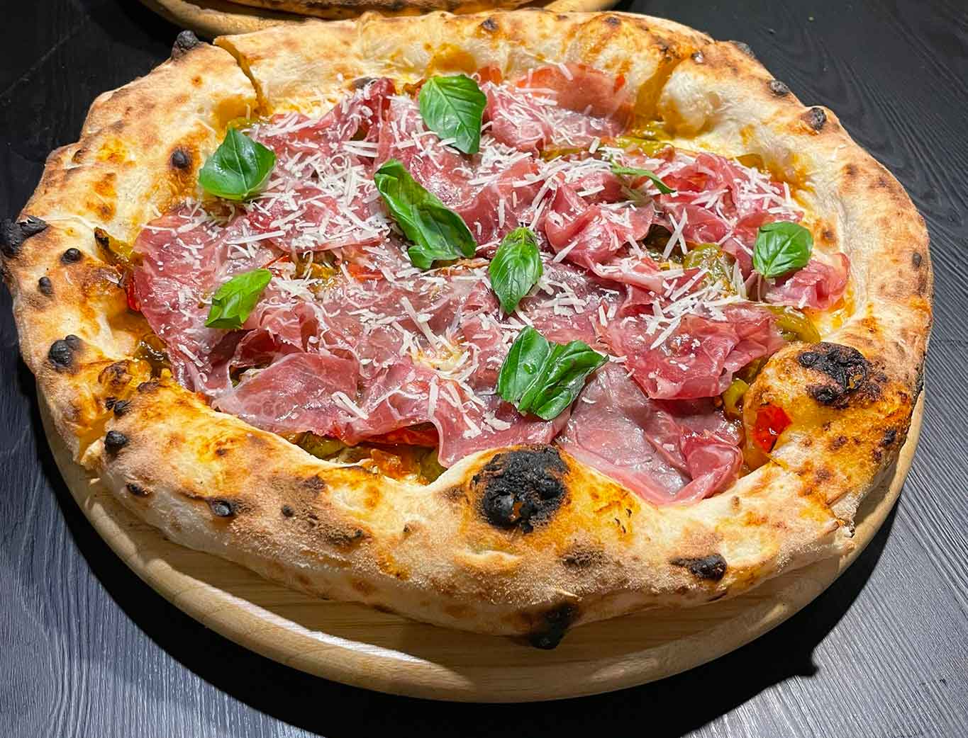 Le 20 pizzerie migliori di Milano con i prezzi di Margherita e speciali