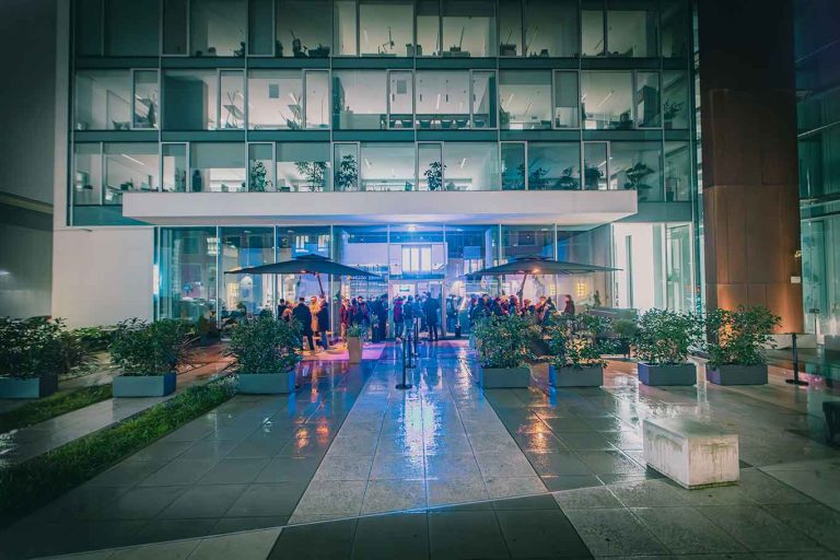 Bluesquare a Milano, per mangiare asiatico dalle 10 alle 2 di notte