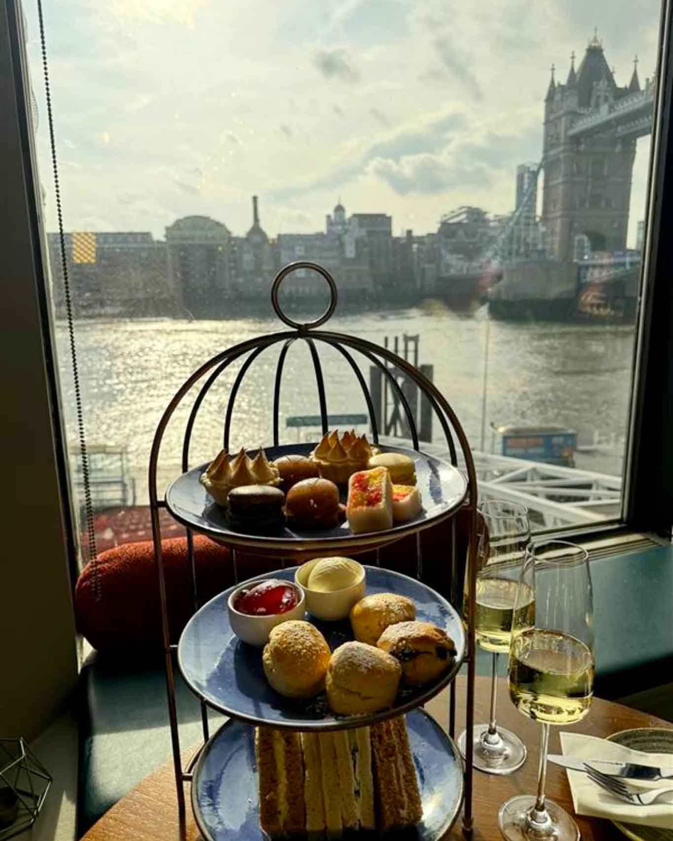 7 imperdibili Afternoon Tea da provare a Londra: il rito del tè è qui